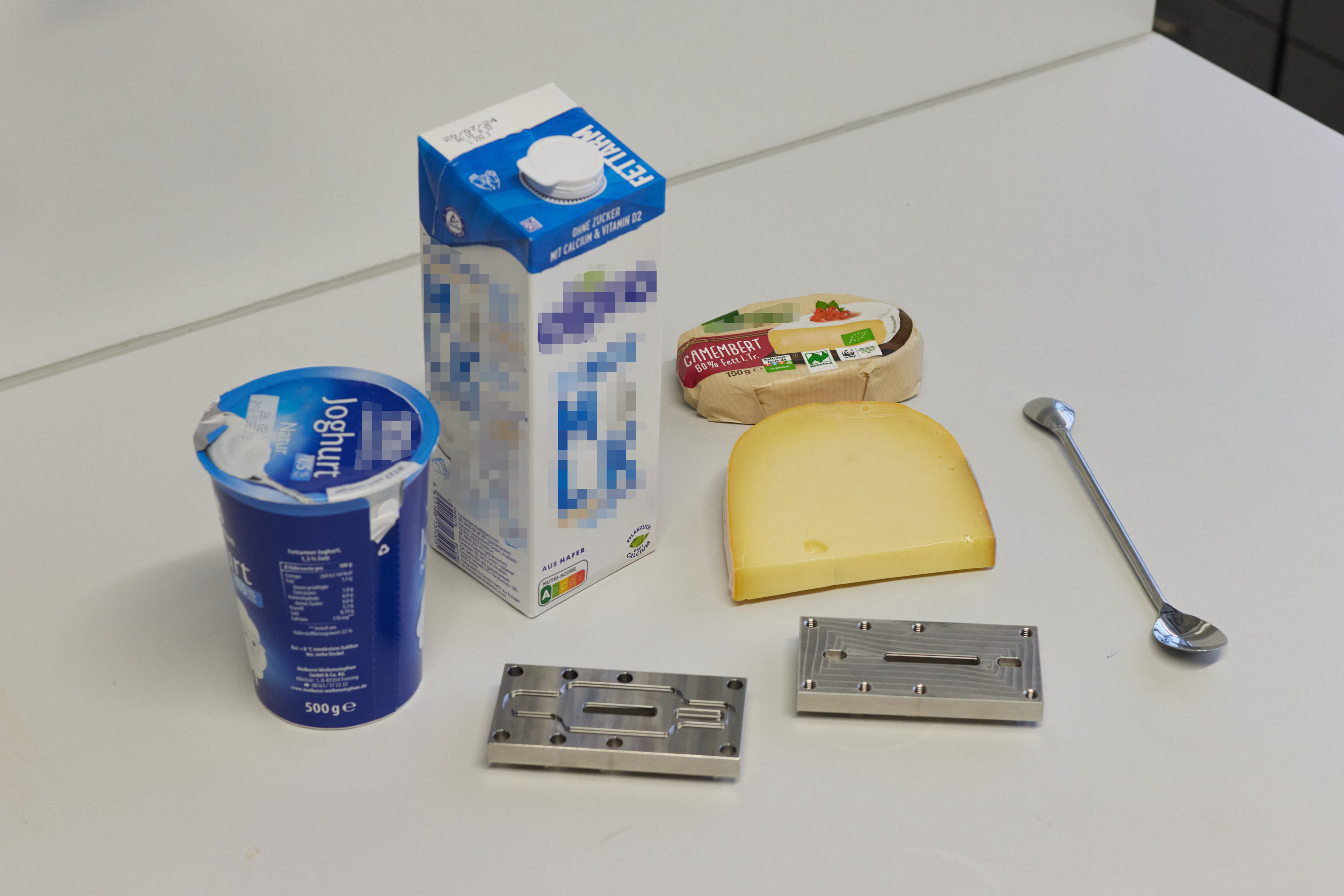 Milch aus grünen Blättern / MLZ